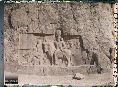 Perse, Nach-i-Roustem, Tombeaux des Rois - Relief Sassanide - L ...